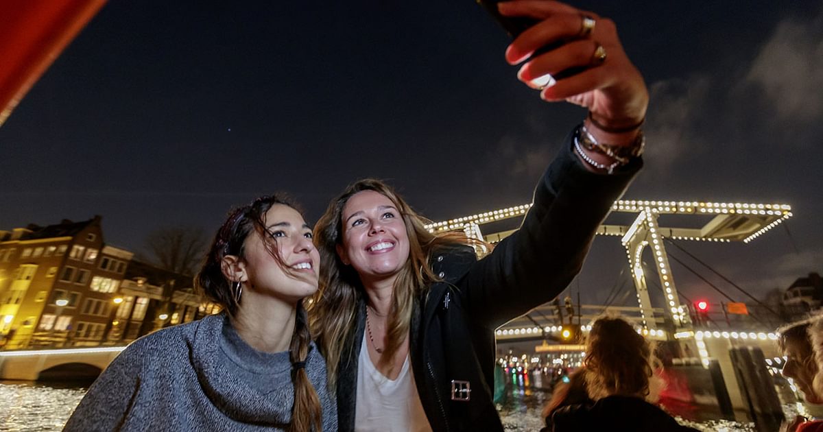 Amsterdam Avond Rondvaart: Ervaar de stad in een nieuw licht | LOVERS ...